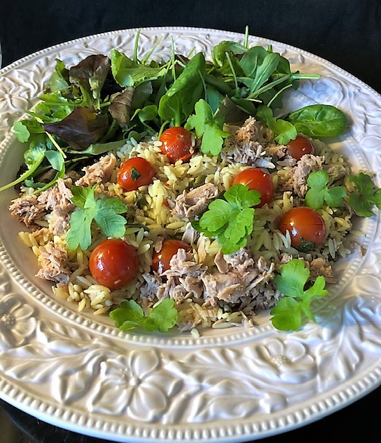 Tonfisk med kapris och risoni – Carros Mat och Vin